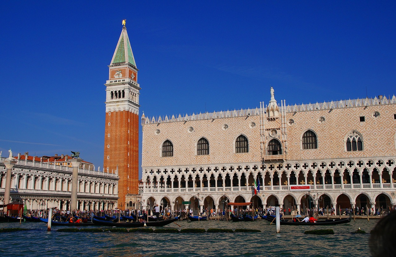Doge's Palace tour: shared and private visit